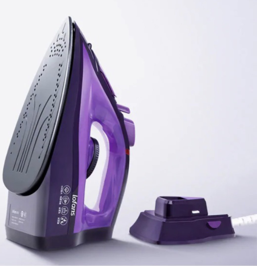 Cordless Steam Iron, TV & Home Appliances, Irons & Steamers on Carousell