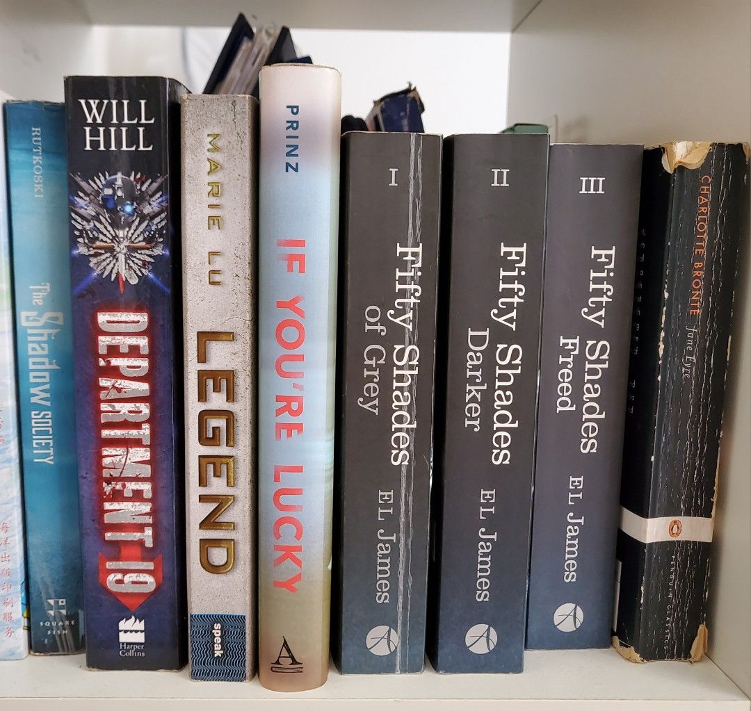 Fiction and non fiction books, Hobbies & Toys, Books & Magazines, Fiction & Non-Fiction on Carousell