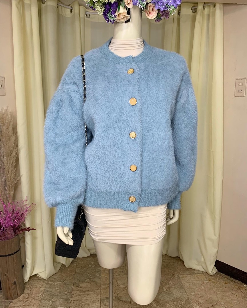 Fur HQ thick jacket on Carousell