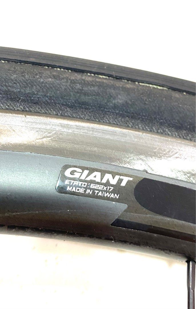 Giant SLR1 carbon wheelset 30mm (rim brake) free tyre and tube, Sports ...