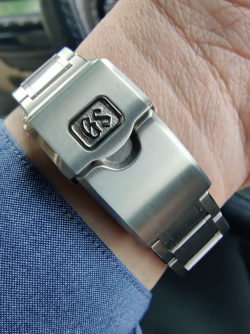 Grand Seiko SLGA015, Luxury, Watches on Carousell