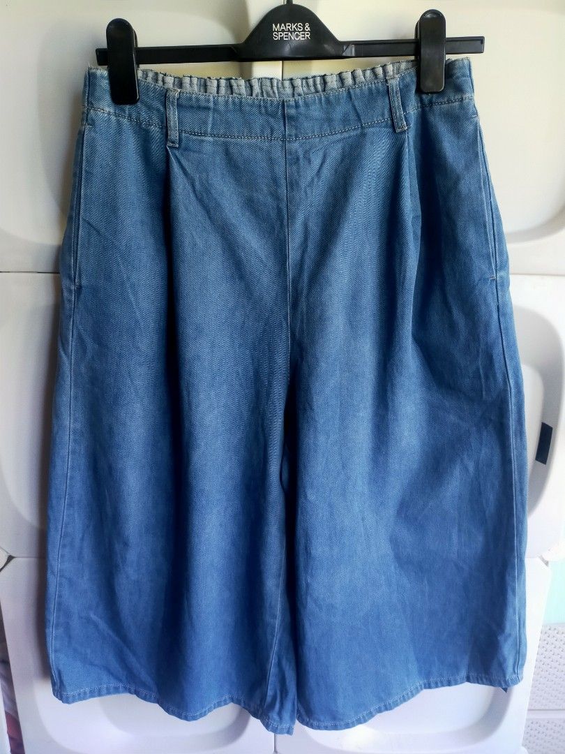 GU by uniqlo denim squarepants, Women's Fashion, Bottoms, Jeans on ...