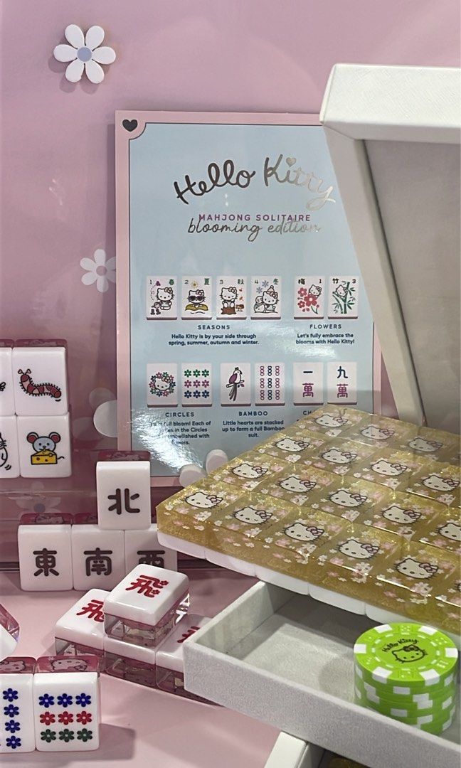 Hello Kitty mahjong set (Pink), Hobbies & Toys, Toys & Games on Carousell