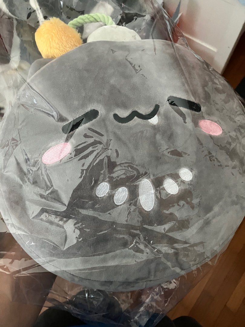 Hololive Shishiron Botan SSRB Cushion/Plush, Hobbies & Toys ...