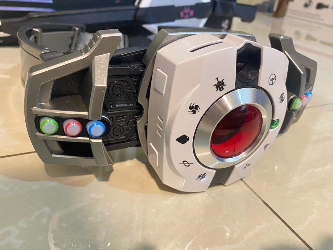 kamen rider Csm decade driver & rider book bootleg , Hobbies & Toys ...