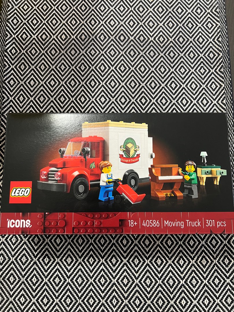 Lego Moving Truck 40586, Hobbies & Toys, Toys & Games on Carousell