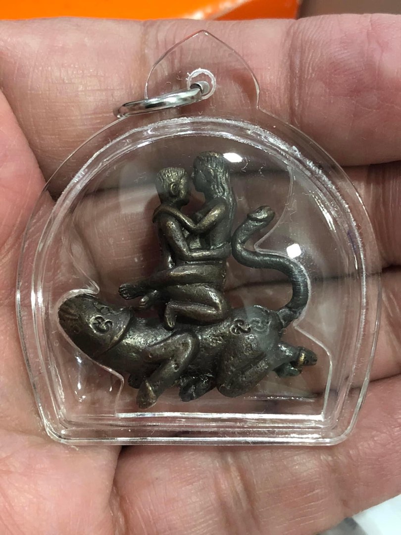 Lersi Amnat. Yin Tong. 2544. (3cm). $40, Hobbies & Toys, Memorabilia ...