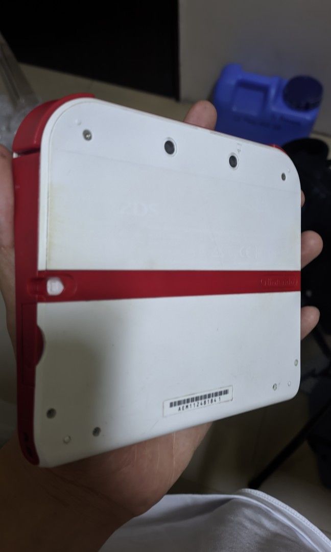 Nintendo 2DS Scarlet Red/White, Video Gaming, Video Game Consoles ...