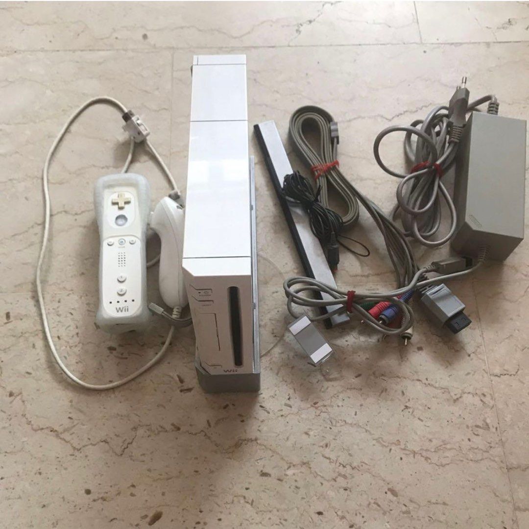 Nintendo Wii Console, Video Gaming, Video Game Consoles, Nintendo on ...