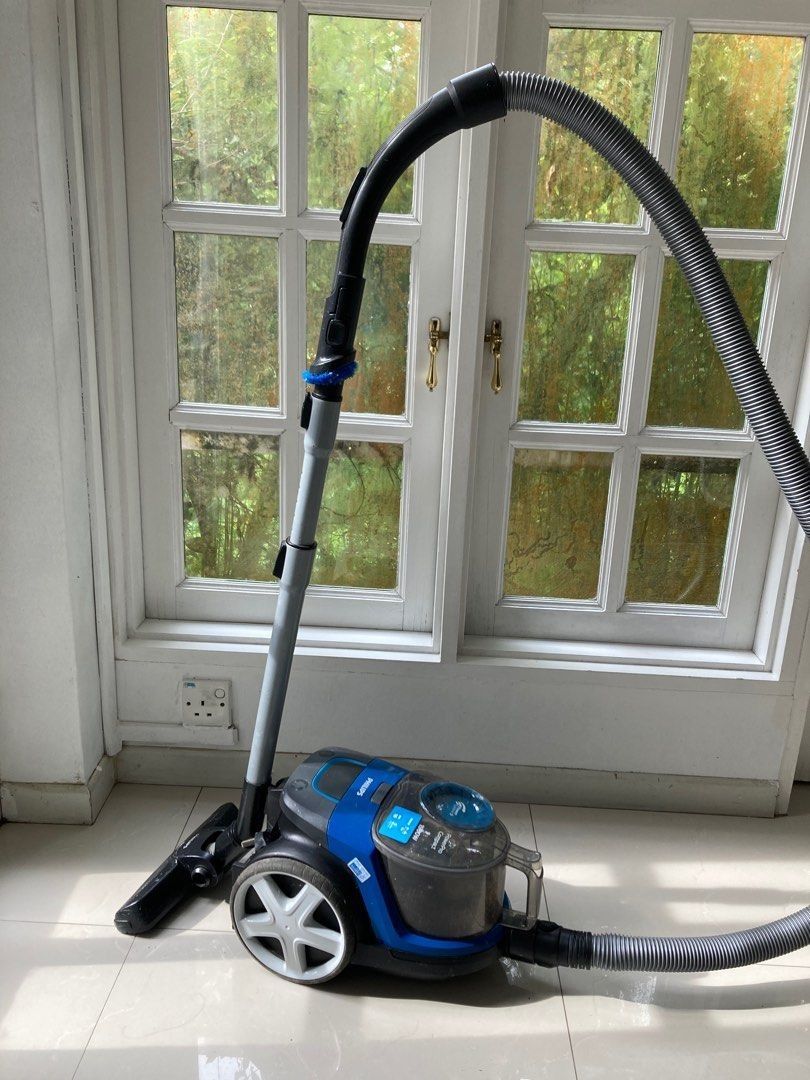 Philips FC-9352 Bagless Vacuum, TV & Home Appliances, Vacuum Cleaner ...