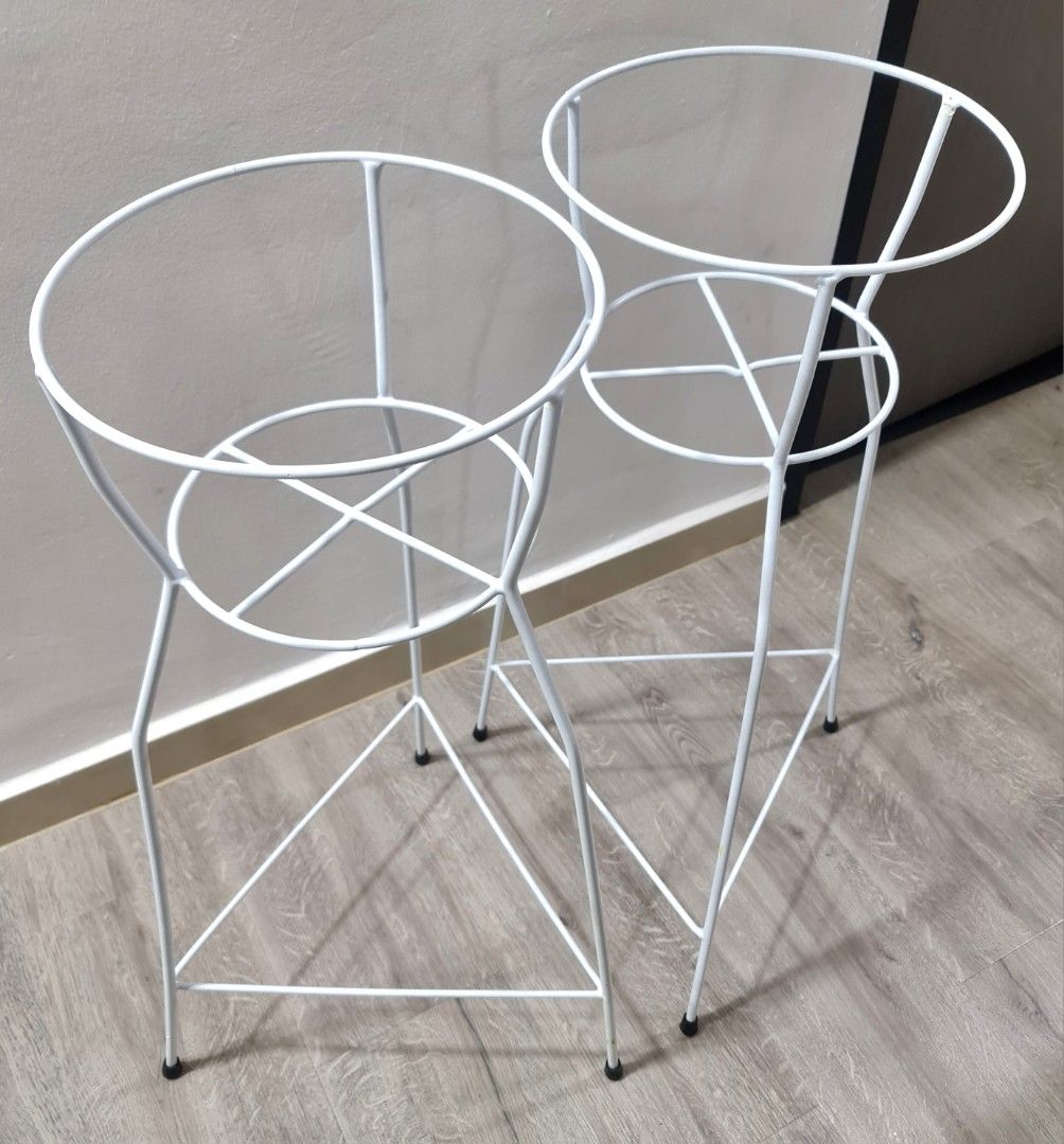 Plant Pot 3 Legs Stand White, Furniture & Home Living, Gardening, Pots ...