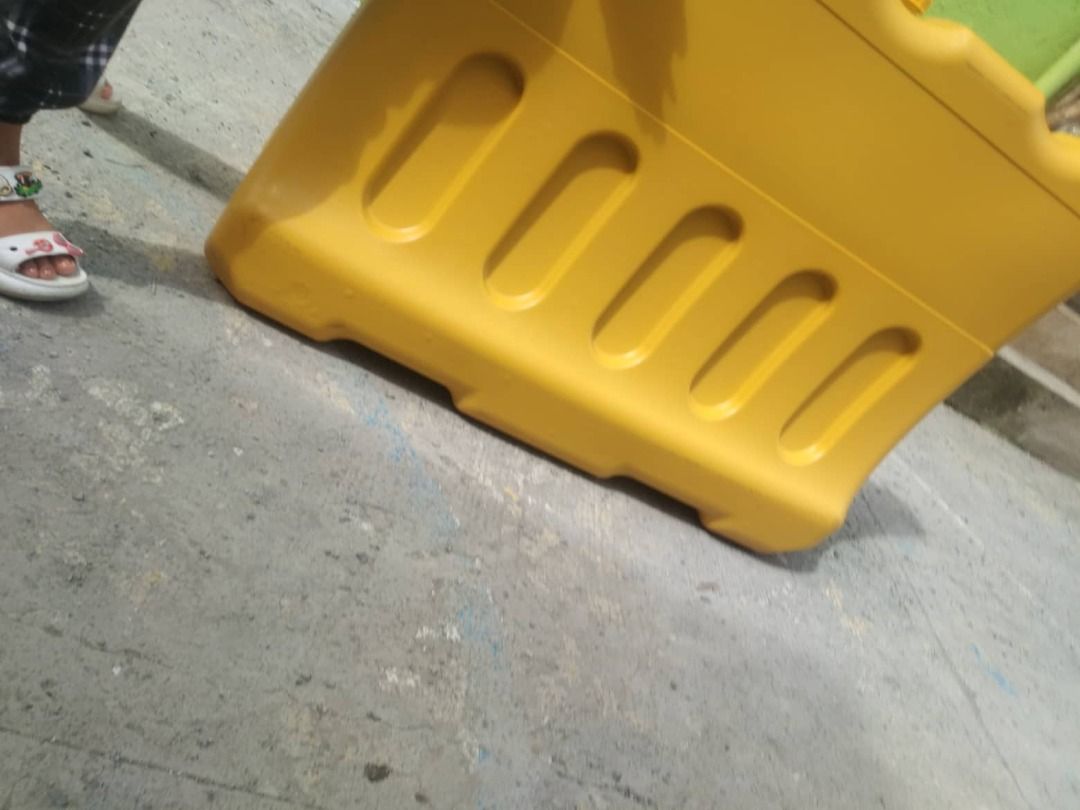 PLASTIC BARRIER BRB- CLASSIC, Commercial & Industrial, Construction ...