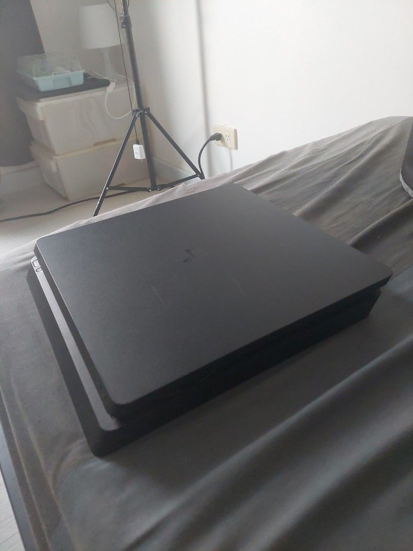 PS4 Slim [No Controllers], Video Gaming, Video Game Consoles ...