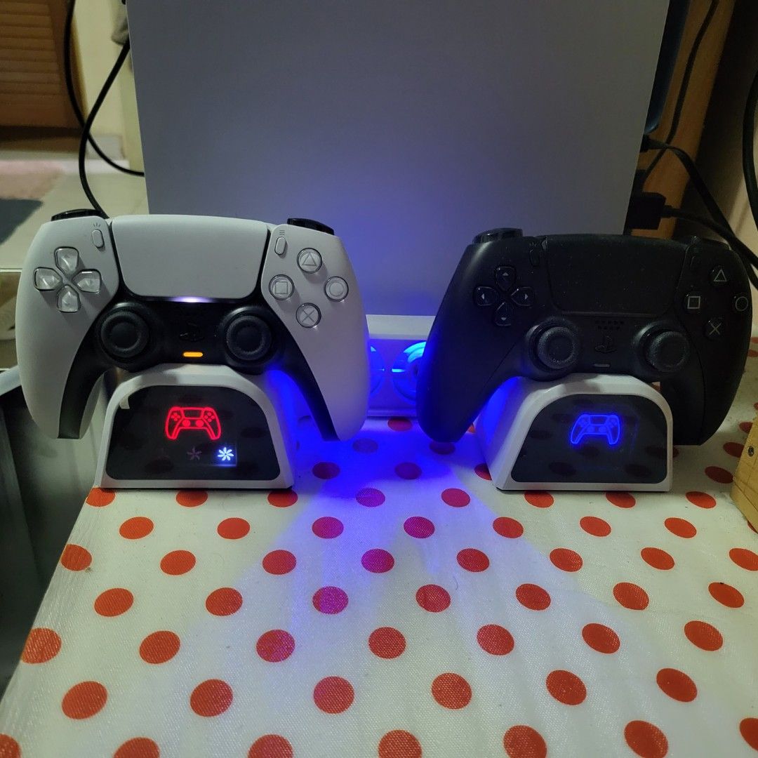 PS5 Digital Console + 2 controller + Cooling fan with charging ...