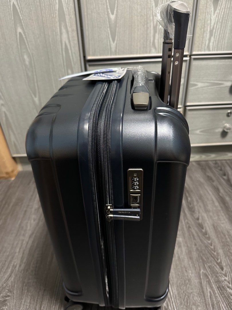 Samsonite Cabin Luggage Bag, Hobbies & Toys, Travel, Luggage on Carousell