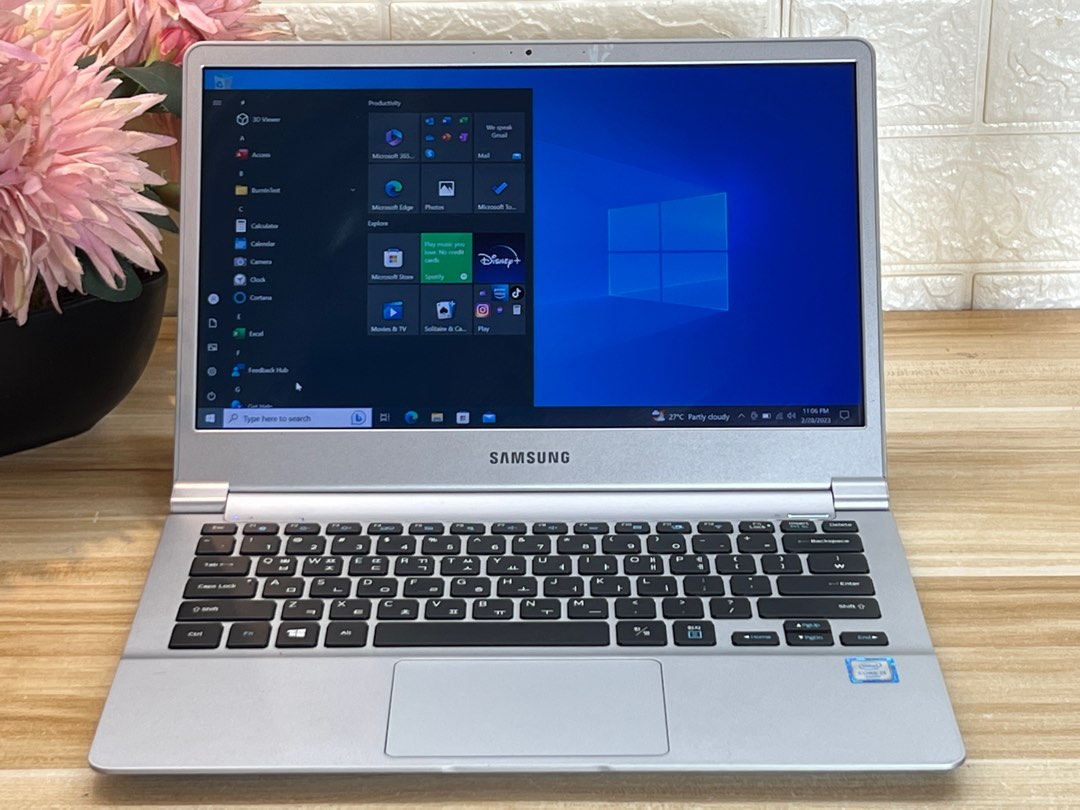 Samsung 900X3L i3-6th Gen 8GB RAM 128GB SSD FULL HD 13.3 inch, IPS ...