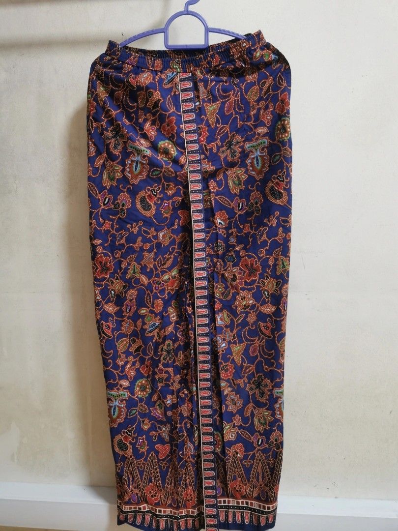 SIA uniform full set, Women's Fashion, Activewear on Carousell