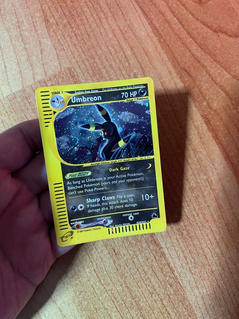 Skyridge Umbreon H30/H32 Holo with swirl - Pokémon TCG, Hobbies & Toys ...