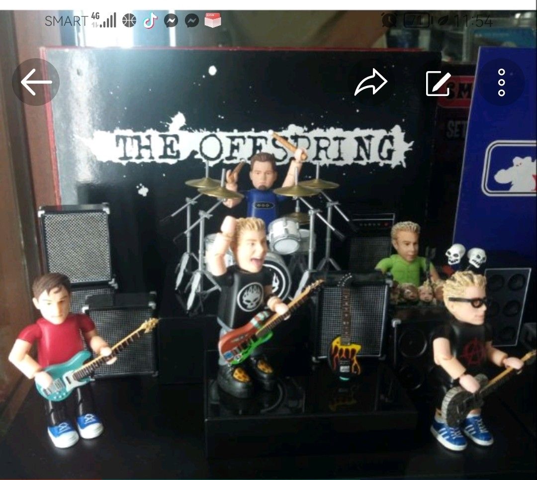 Smiti Limited Ed Limp Bizkit & The Offspring, Hobbies & Toys, Toys ...