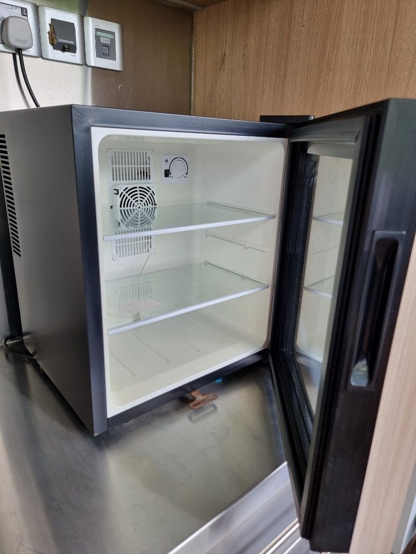 Table top bar fridge, TV & Home Appliances, Kitchen Appliances ...