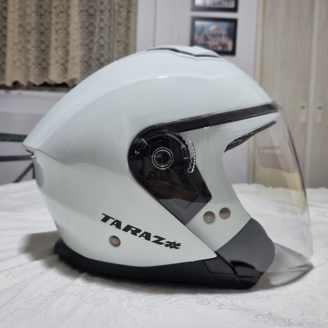 Taraz #0.1 Gloss White Helmet (PSB APPROVED), Motorcycles, Motorcycle ...