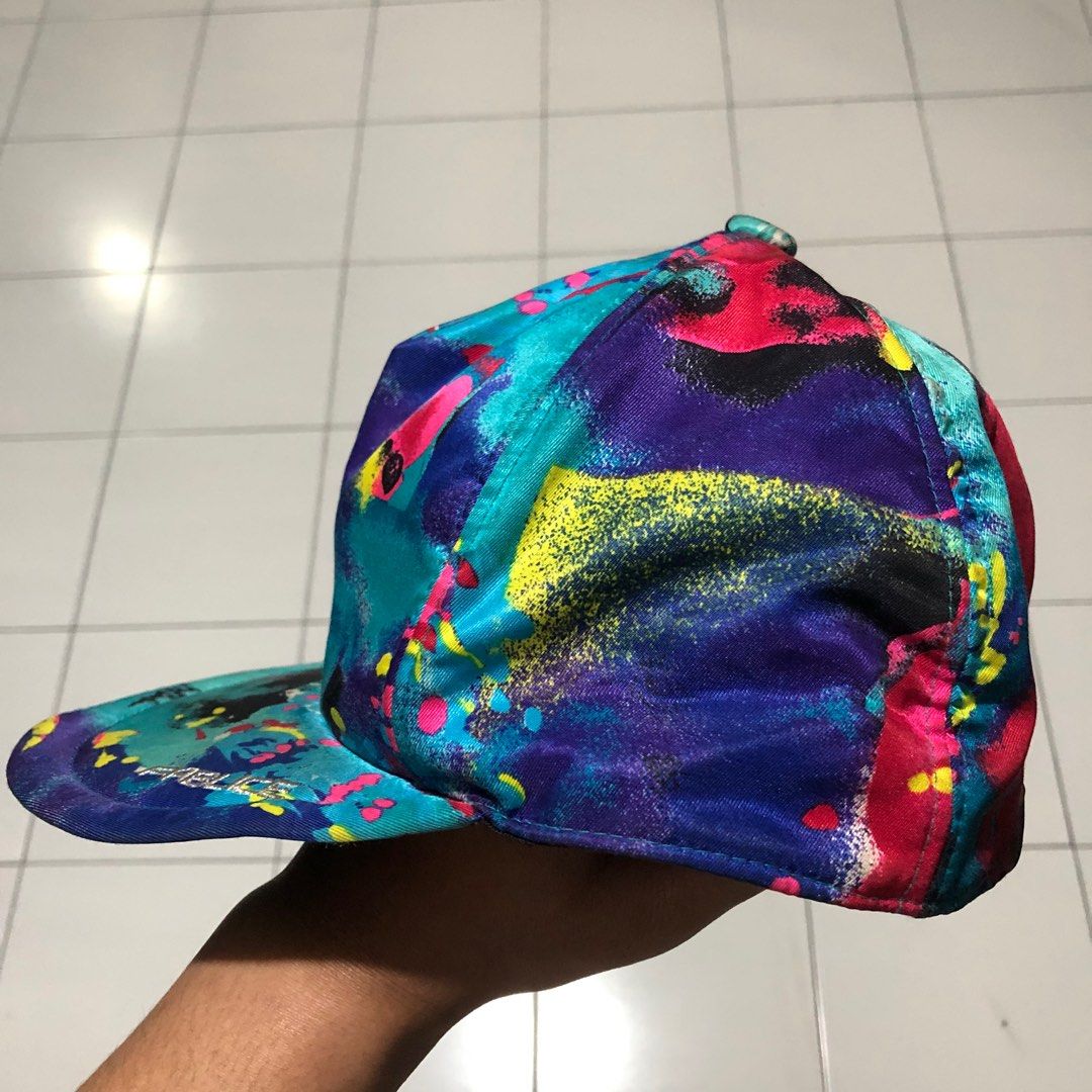 Topi Vintage Full Print on Carousell