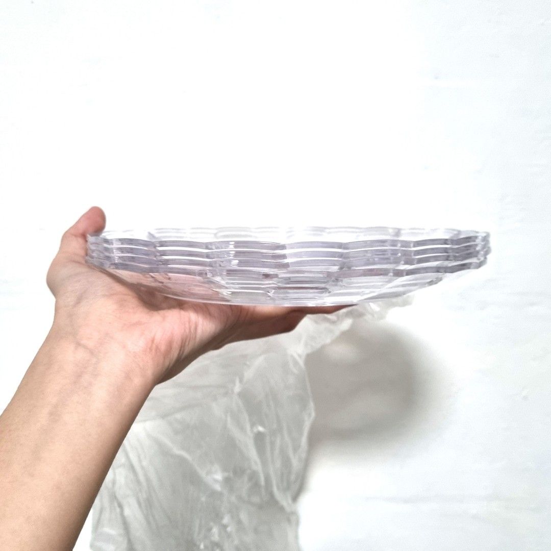 Tupperware Elegant Ice Prism Round Dinner Plate Set of 4, Furniture ...