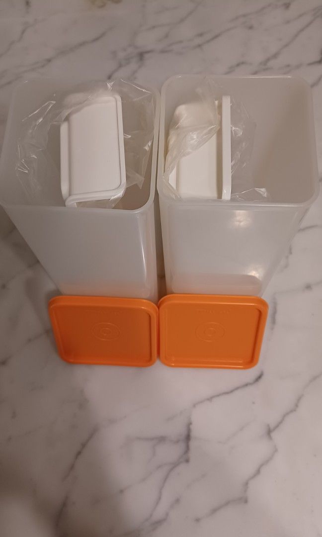 Tupperware spaghetti container, Furniture & Home Living, Kitchenware ...