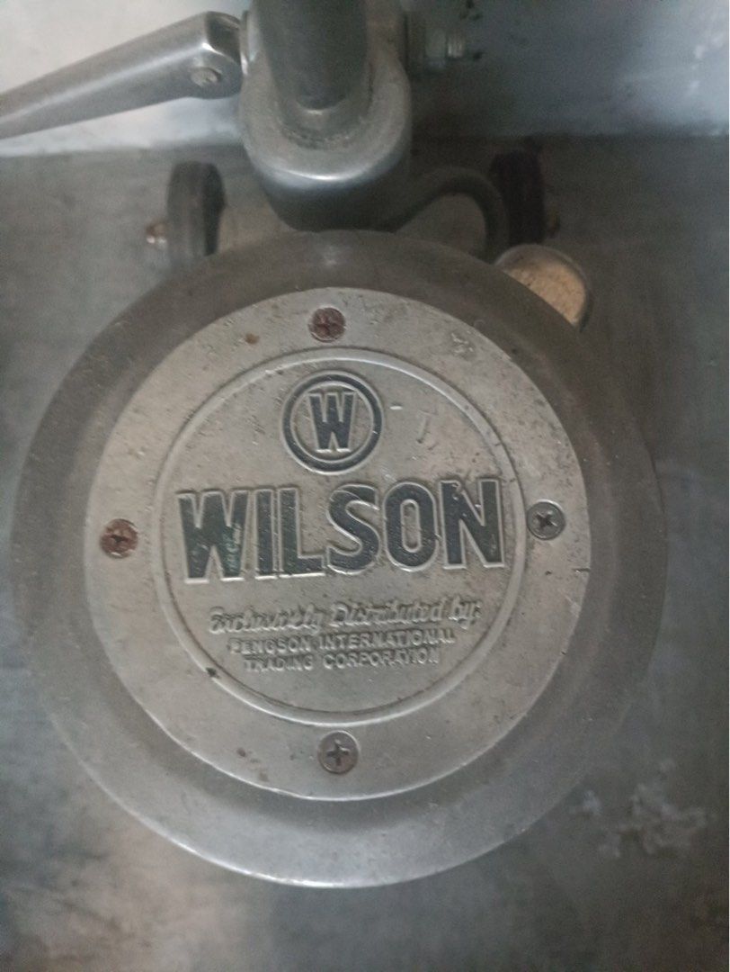 WILSON Floor Polisher, Furniture & Home Living, Cleaning & Homecare ...