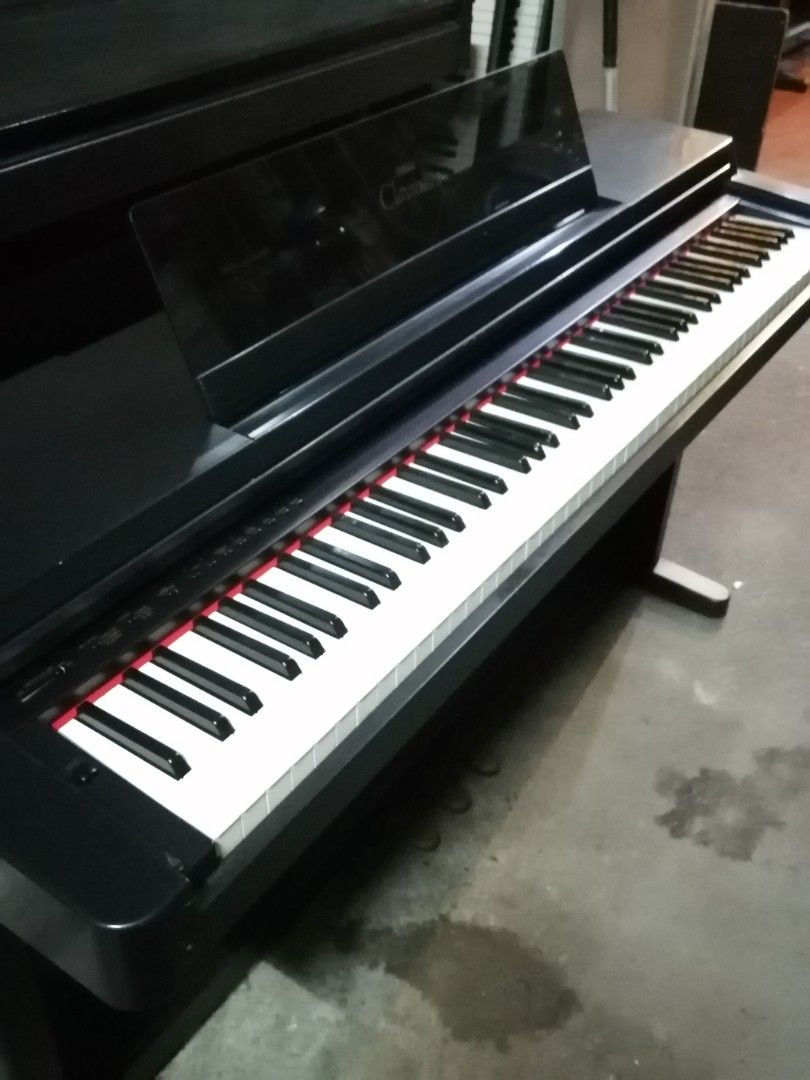Yamaha Clavinova CLP560 Stereo, Hobbies & Toys, Music & Media, Musical ...