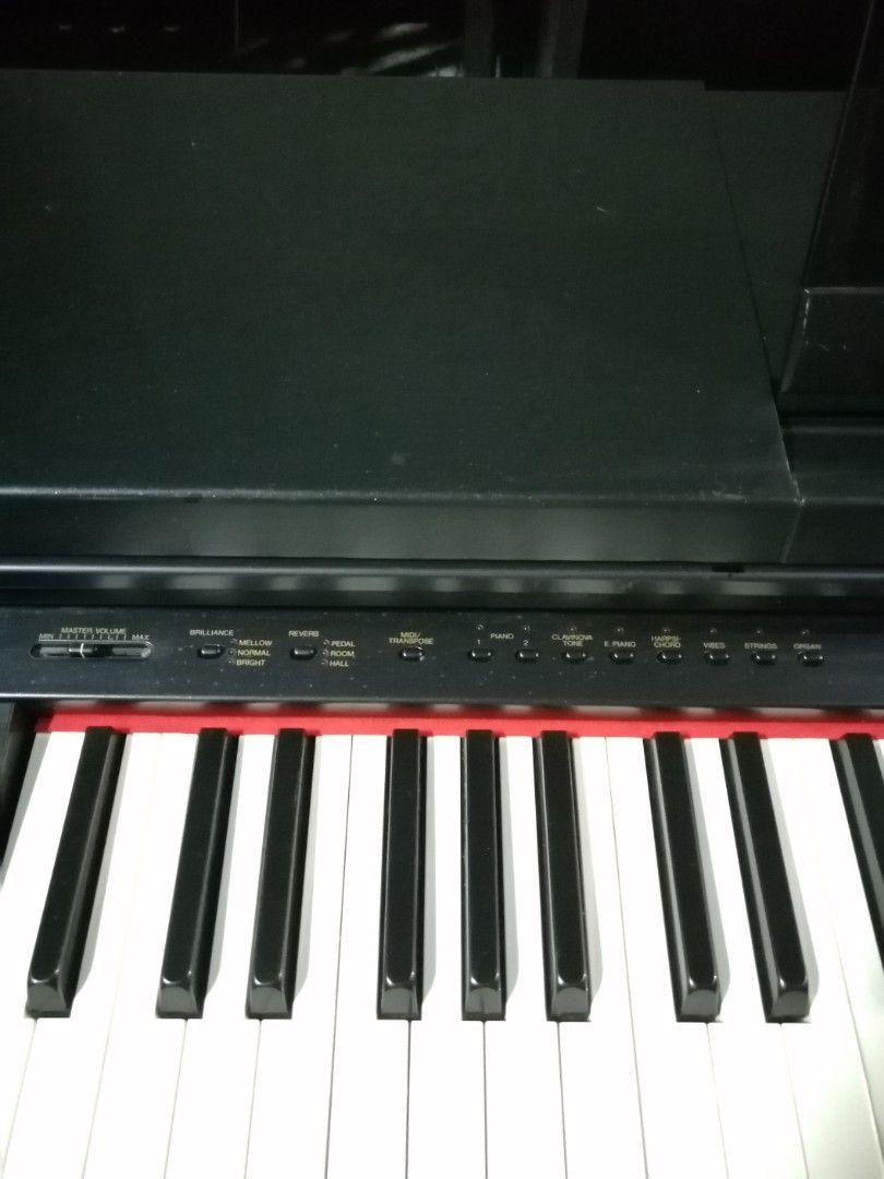 Yamaha Clavinova CLP560 Stereo, Hobbies & Toys, Music & Media, Musical ...