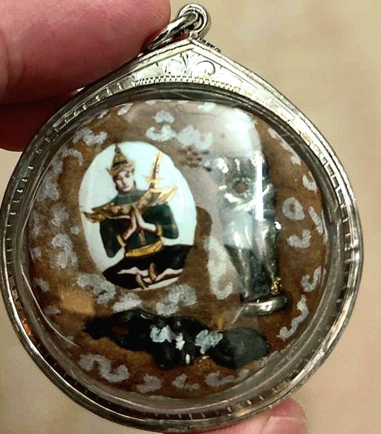 AC Meng Thai Amulet, Hobbies & Toys, Memorabilia & Collectibles ...