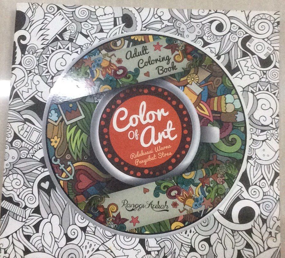 Adult Colouring Book. Preloved, Buku & Alat Tulis, Buku di Carousell