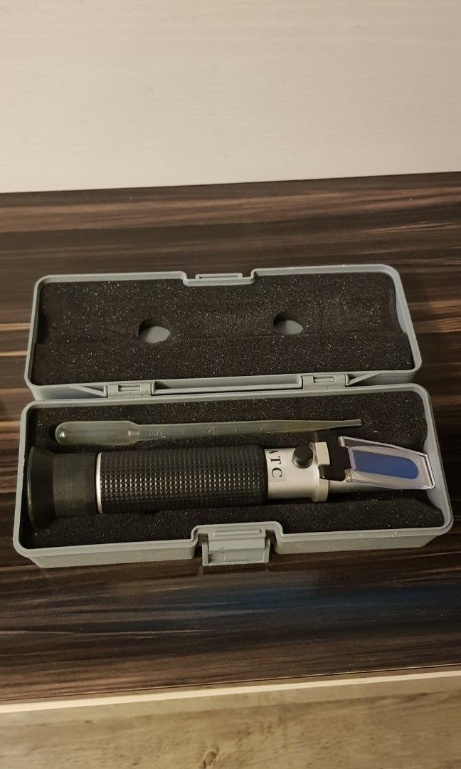 ATC refractometer, Pet Supplies, Homes & Other Pet Accessories on Carousell