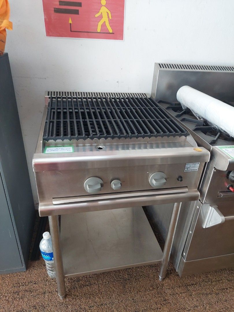 Char Broiler BBQ Grill W Stand, Dim : 610mm x 760mm x 900mmh, TV & Home ...