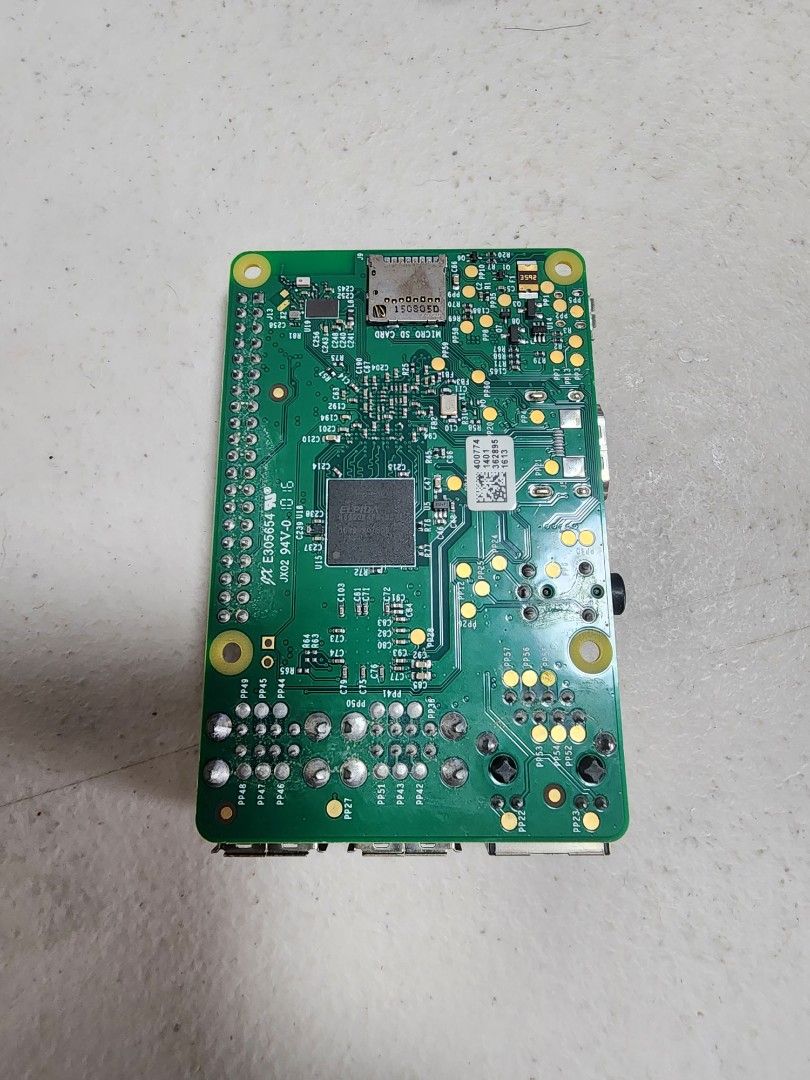 CHEAPEST - Raspberry Pi 3 Model B with large heatsink, TV & Home ...