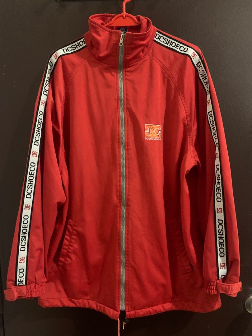 DC shoe jacket, Men's Fashion, Tops & Sets, Hoodies on Carousell