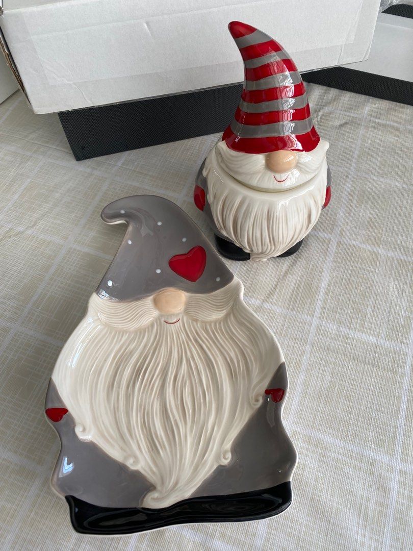 Elf plate and container, Furniture & Home Living, Kitchenware ...