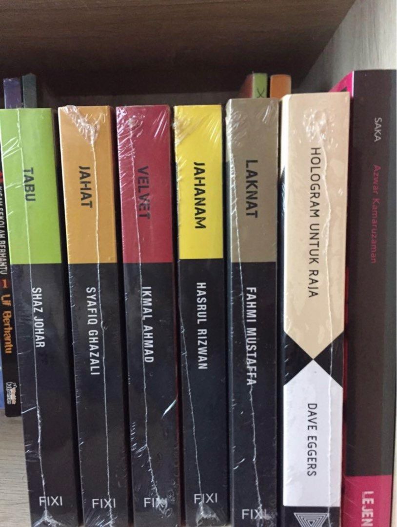 Fixi novel, Hobbies & Toys, Books & Magazines, Storybooks on Carousell