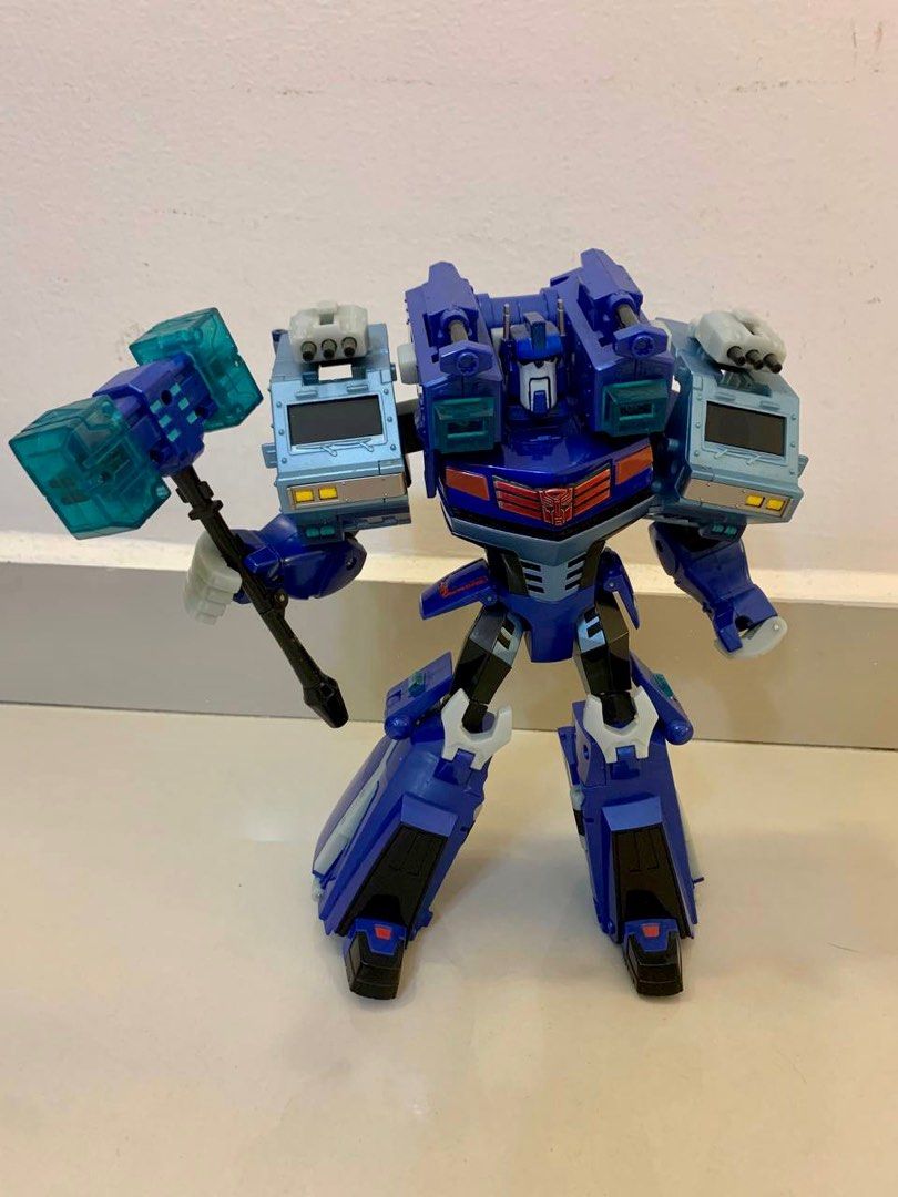 Hasbro TRANSFORMERS ANIMATED Leader Class: ULTRA MAGNUS, Hobbies & Toys ...