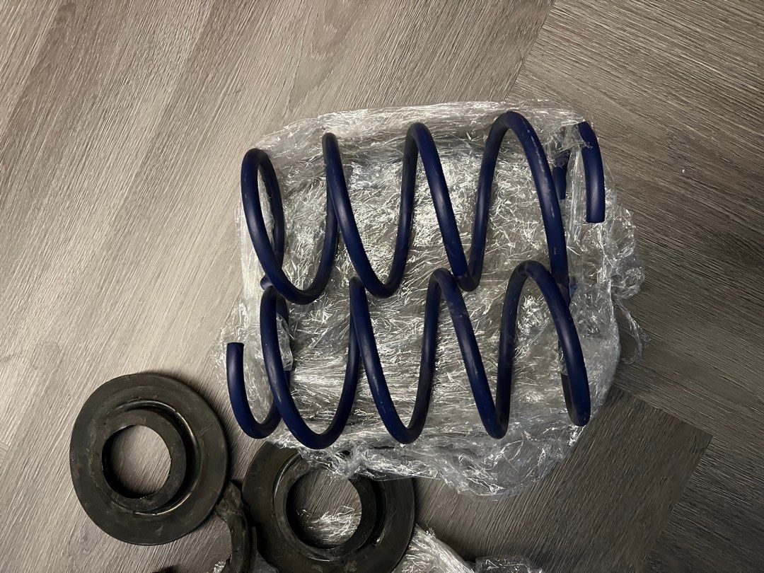 H&R lowering spring for w204, Car Accessories, Accessories on Carousell