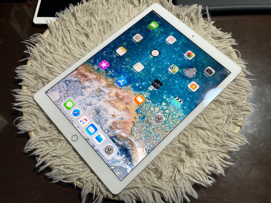 Ipad pro 2nd gen 12.9 inch 512gb LTE with sim slot, Mobile Phones ...