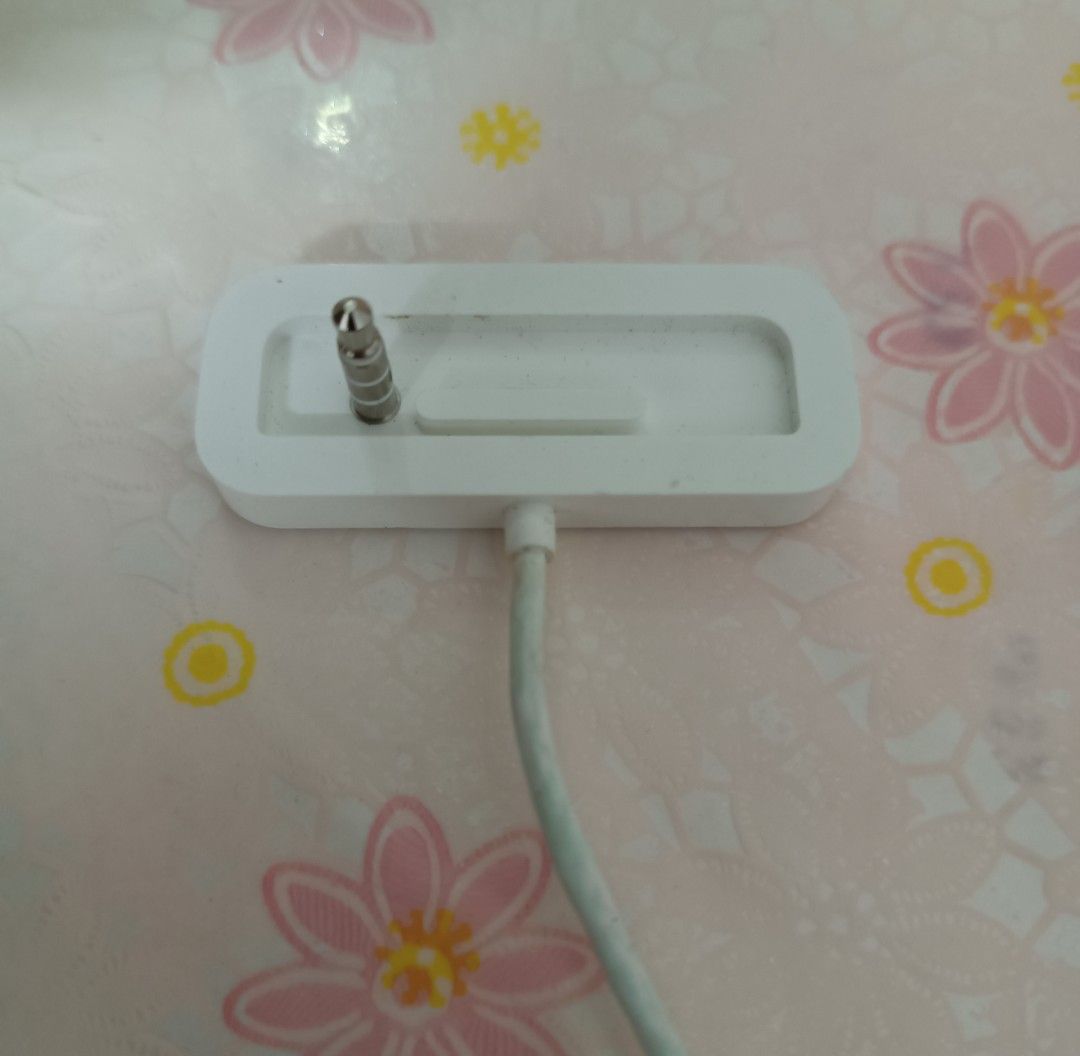 IPod Shuffle Docking Station, Mobile Phones & Gadgets, Mobile & Gadget ...