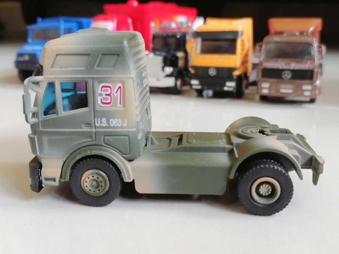 JoyCity 1/60 Look-Like Mercedes-Benz ACTROS 2x4 - Camouflage Green ...