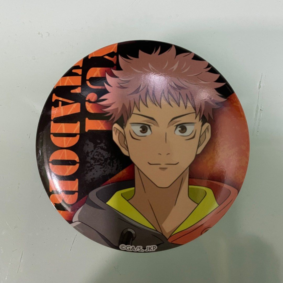Jujutsu Kaisen JJK yuji itadori official badge, Hobbies & Toys ...