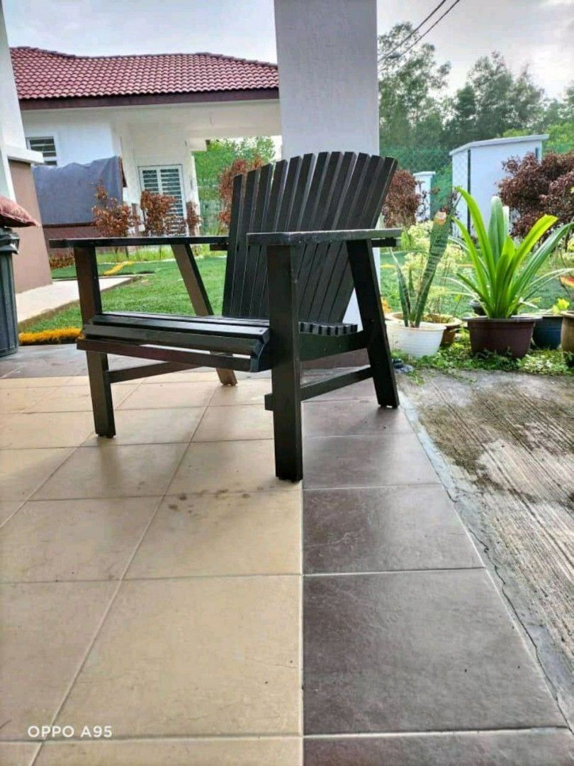 Kerusi kayu ikea, Furniture & Home Living, Furniture, Chairs on Carousell