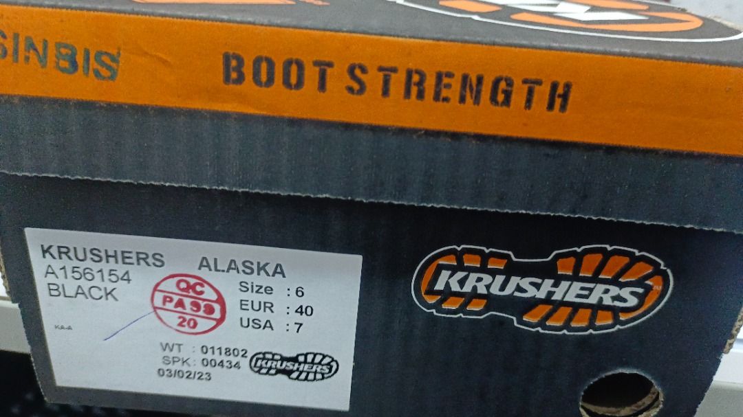 Krushers Safety Shoes, Men's Fashion, Footwear, Sneakers on Carousell