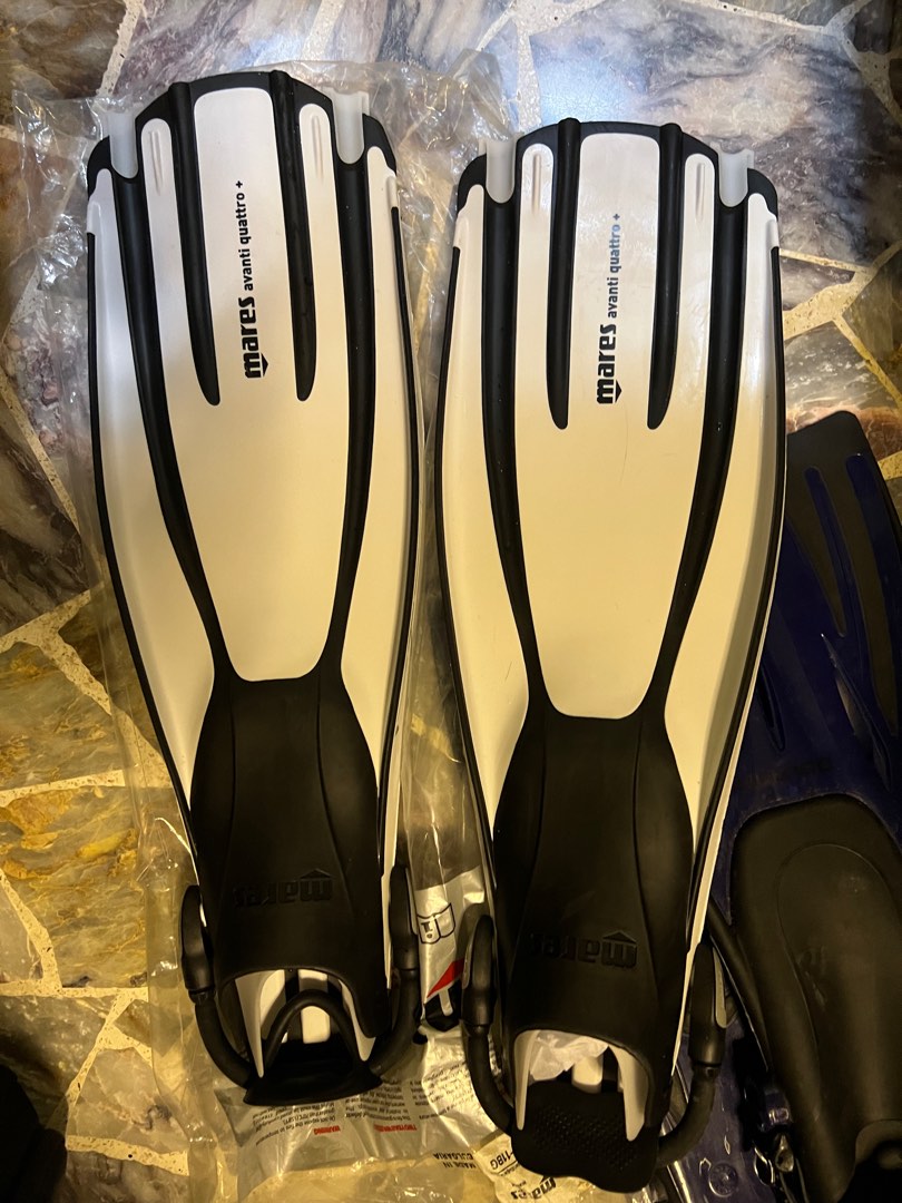 Mares Avanti Quattro Scuba Diving Fins, Sports Equipment, Other Sports ...