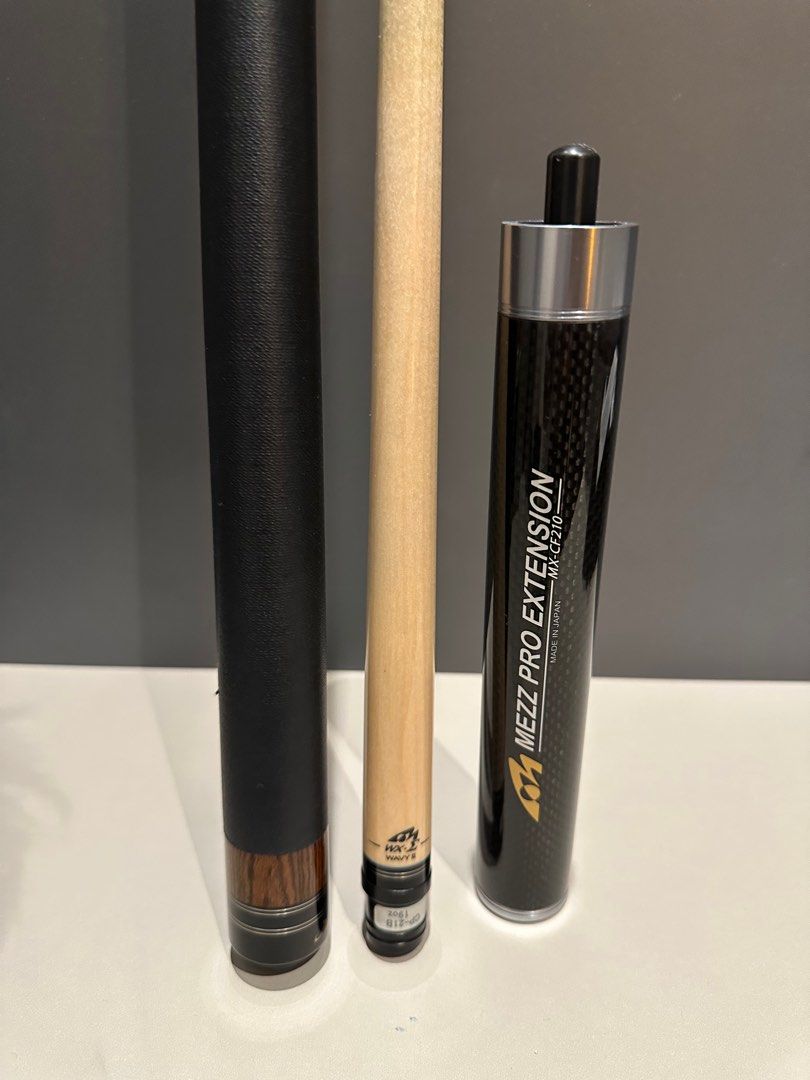Mezz CP-21B cue with Wavy 2 sigma shaft, Sports Equipment, Other Sports ...