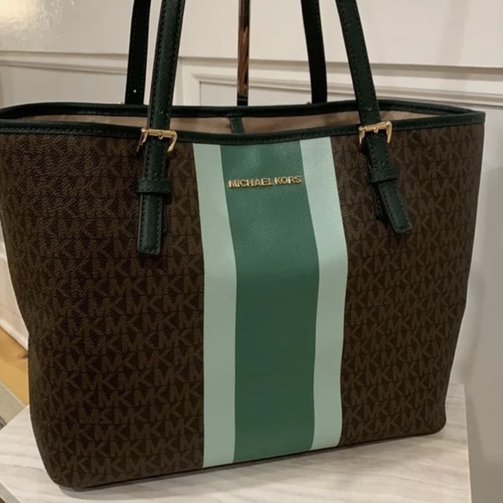 Michael Kors mk signature tote, Barang Mewah, Tas & Dompet di Carousell